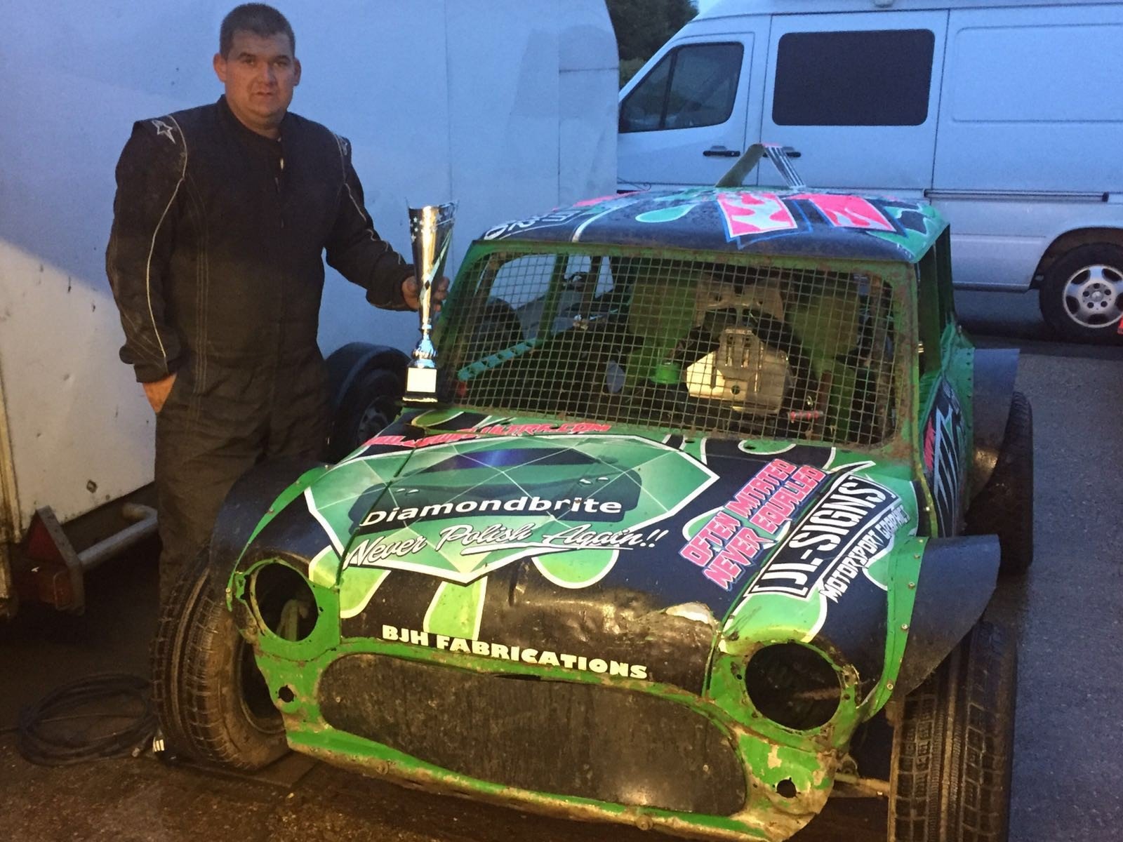 Ben Harper wins the latest round the UK Autograss Championship ...